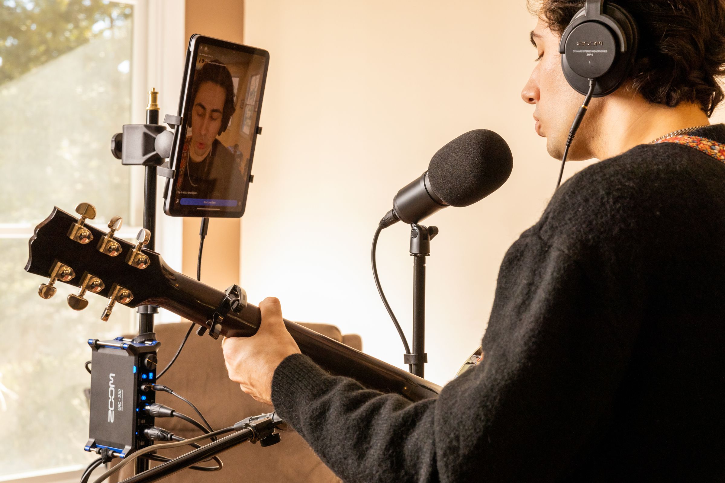 UAC-232 Audio Interface | Buy Now | ZOOM