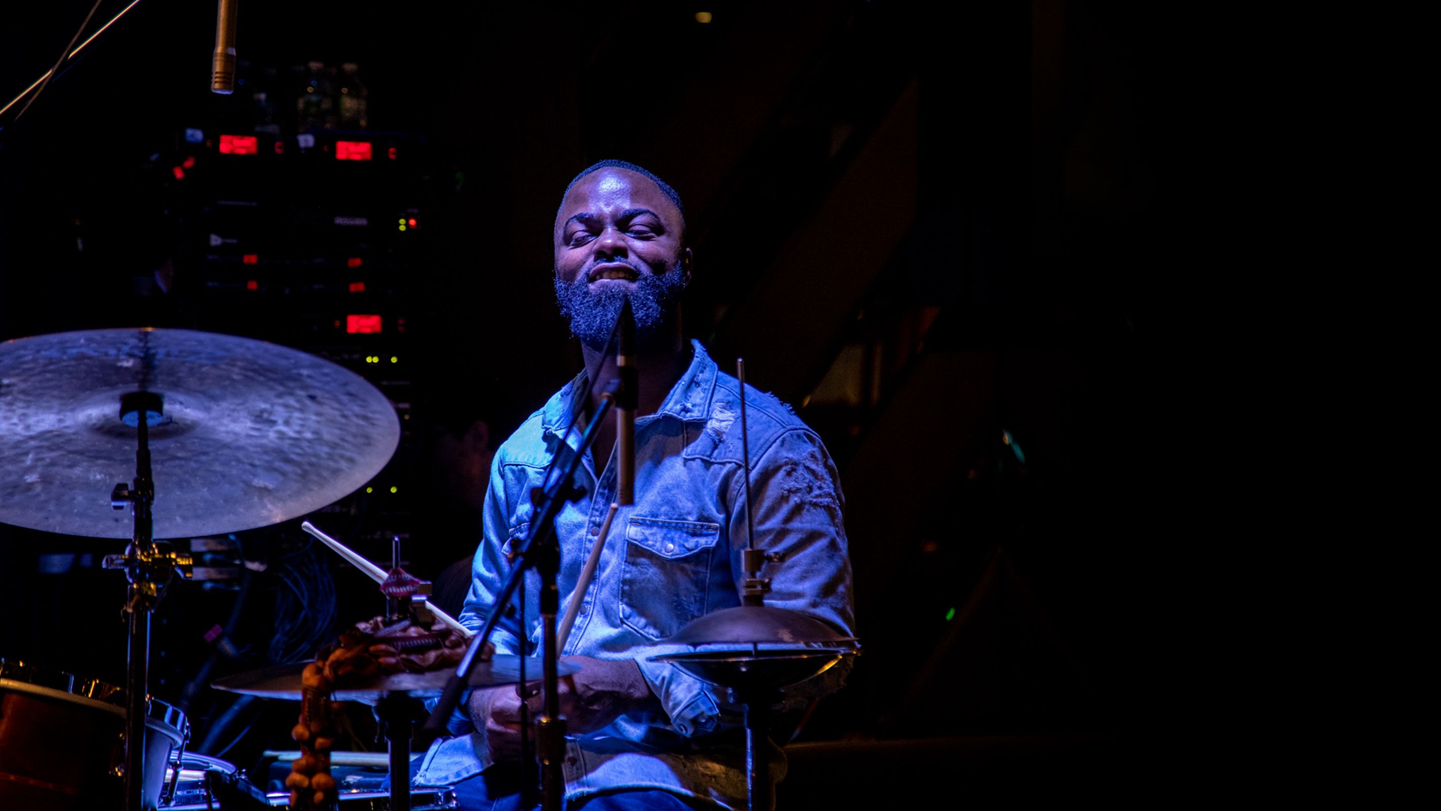 H4n Pro Four-Track Audio Recorder | ZOOM