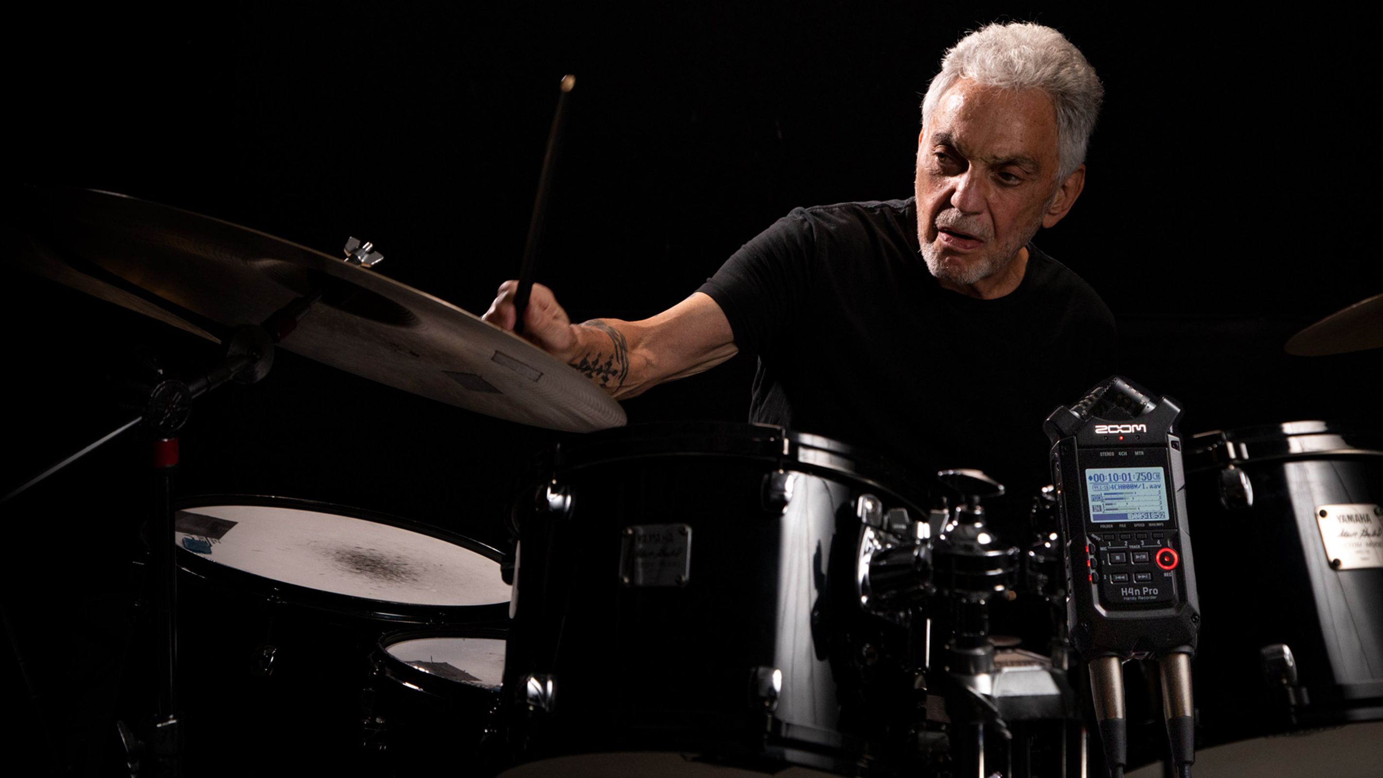 H4n Pro Four-Track Audio Recorder | ZOOM